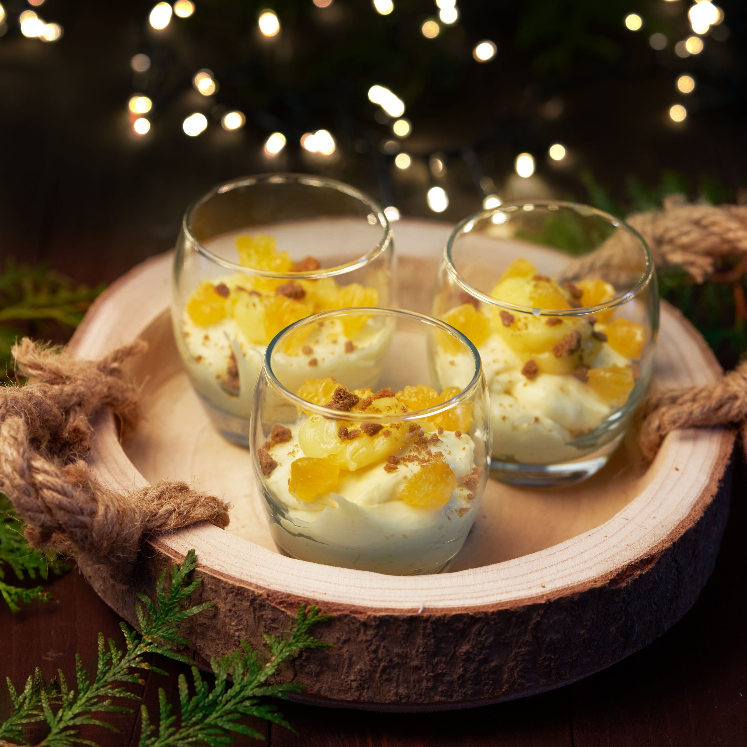 Witte chocolademousse, lemon curd & clementine - Dishcover